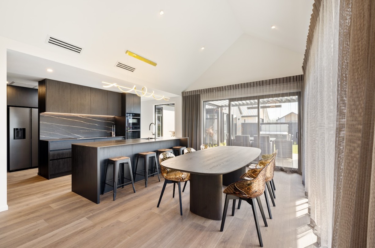 Dark Elegance: Oakbridge Kitchen Wins Master Joiners Award